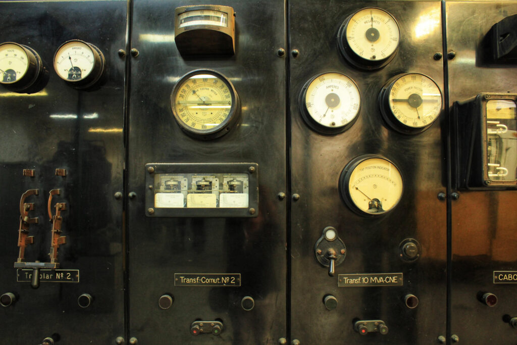 How Old is Too Old? Transformer Maintenance Tips | ELSCO